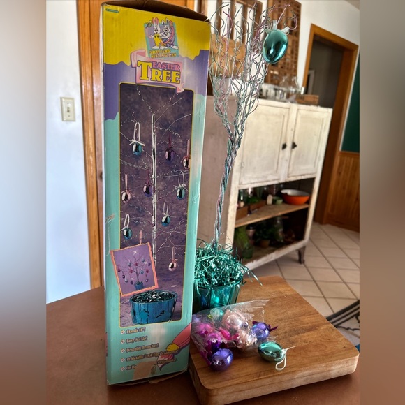 Trendmasters | Holiday | Vintage Trendmasters Easter Tree With 2 Eggs ...